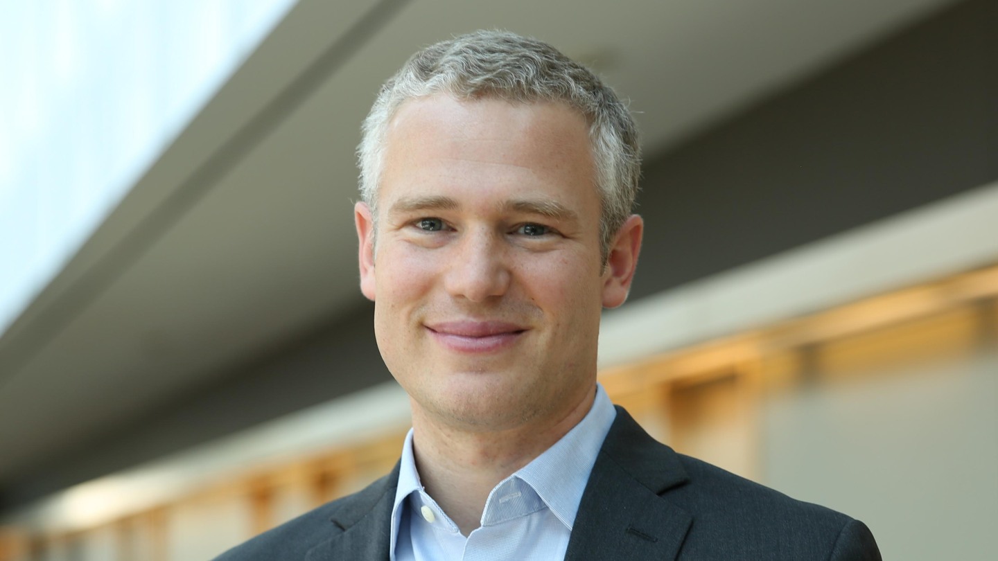 Professor Matthew Kraft receives research support from the William T ...